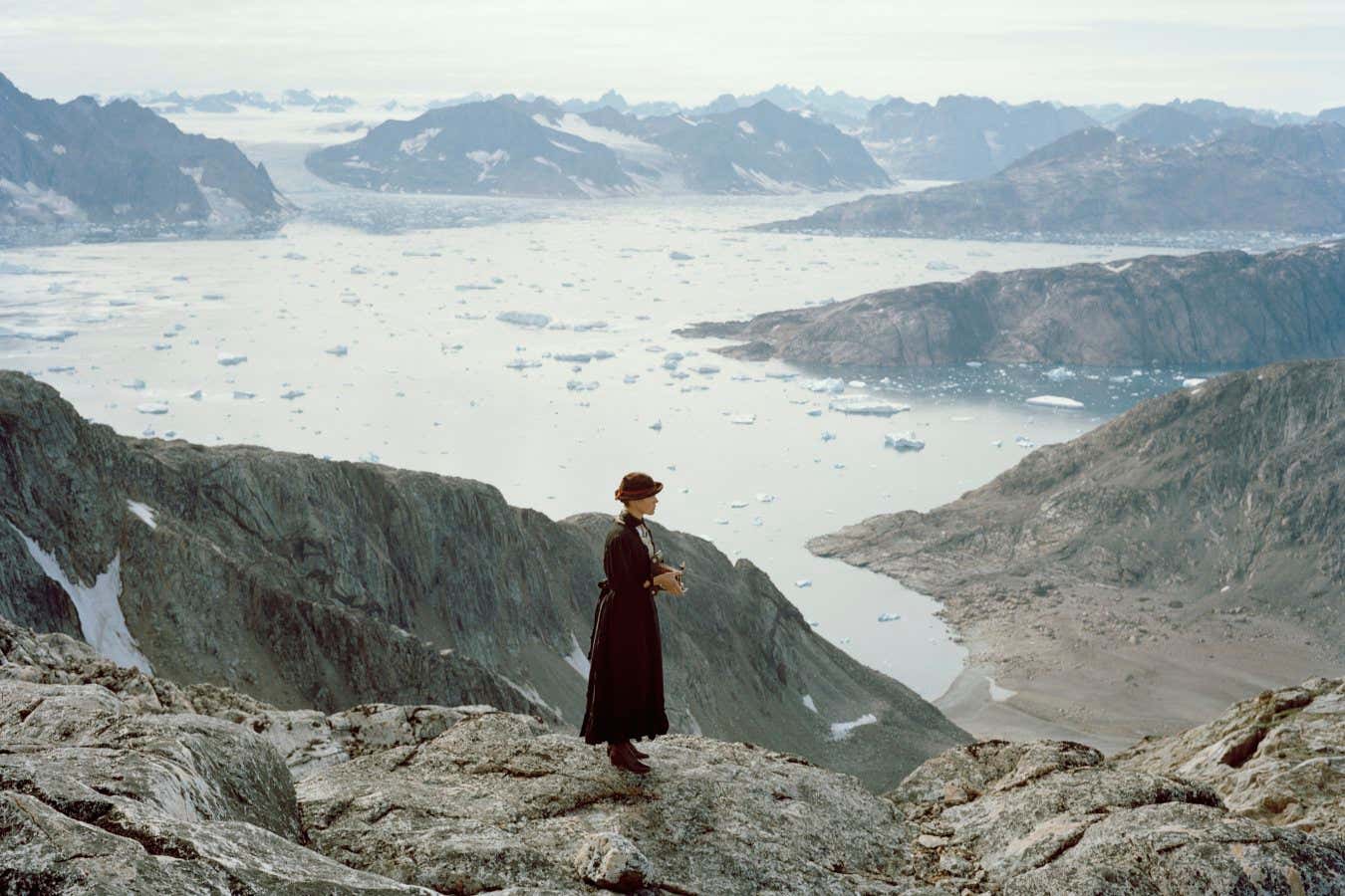 Haunting photos bring fictional female explorers to life – modern-science