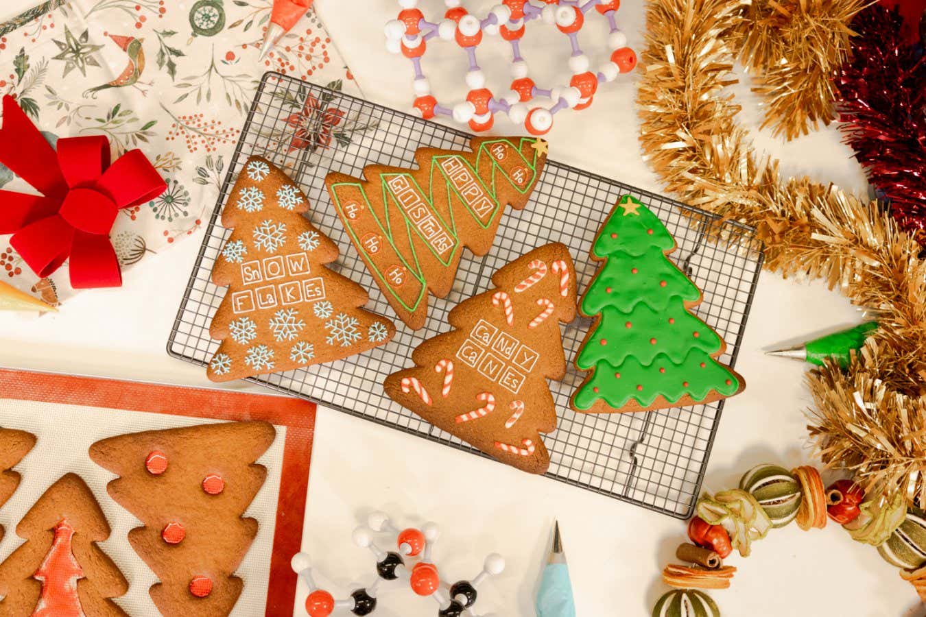 The scientific secrets to baking the perfect holiday gingerbread ...