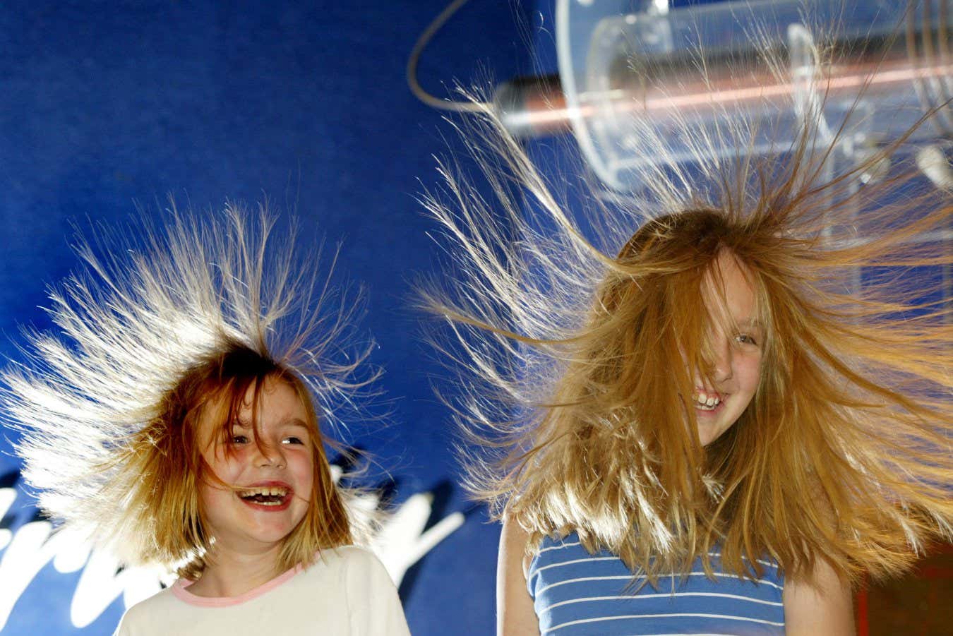 Solving the 250-year-old puzzle of how static electricity works ...